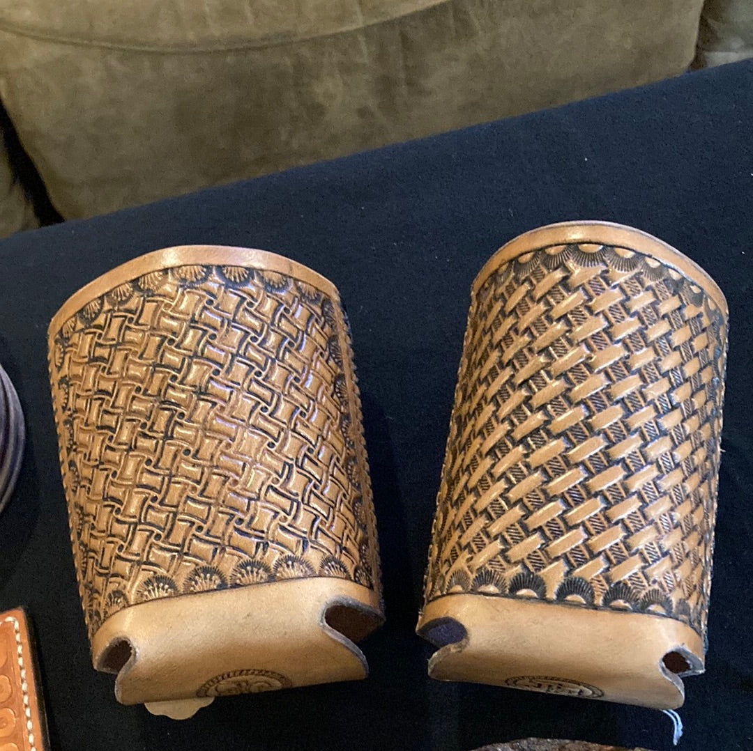 Can holders – J B 1985